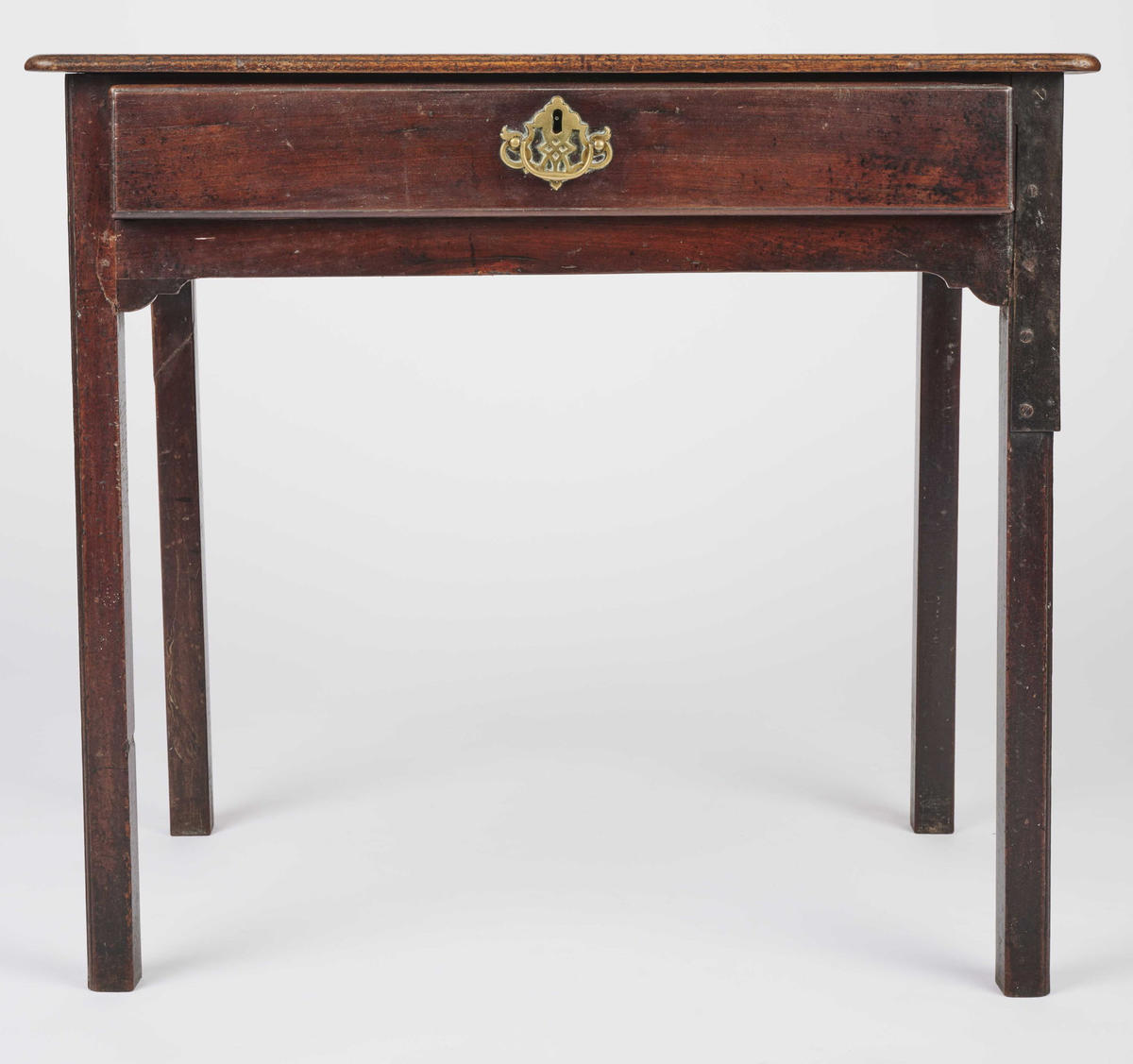 Chamber table - Museums of History NSW